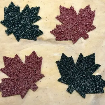 MAPLE LEAF LIFT - Fern and Crow Gift Co.